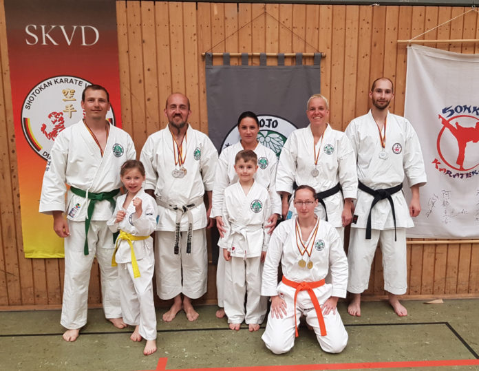 Medaillen für Möllner Karateka – Herzogtum direkt